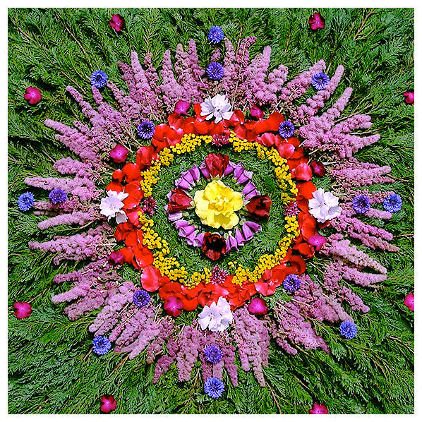 A Blessingway: Shower the Mother-To-Be with Blessings – Glad.is